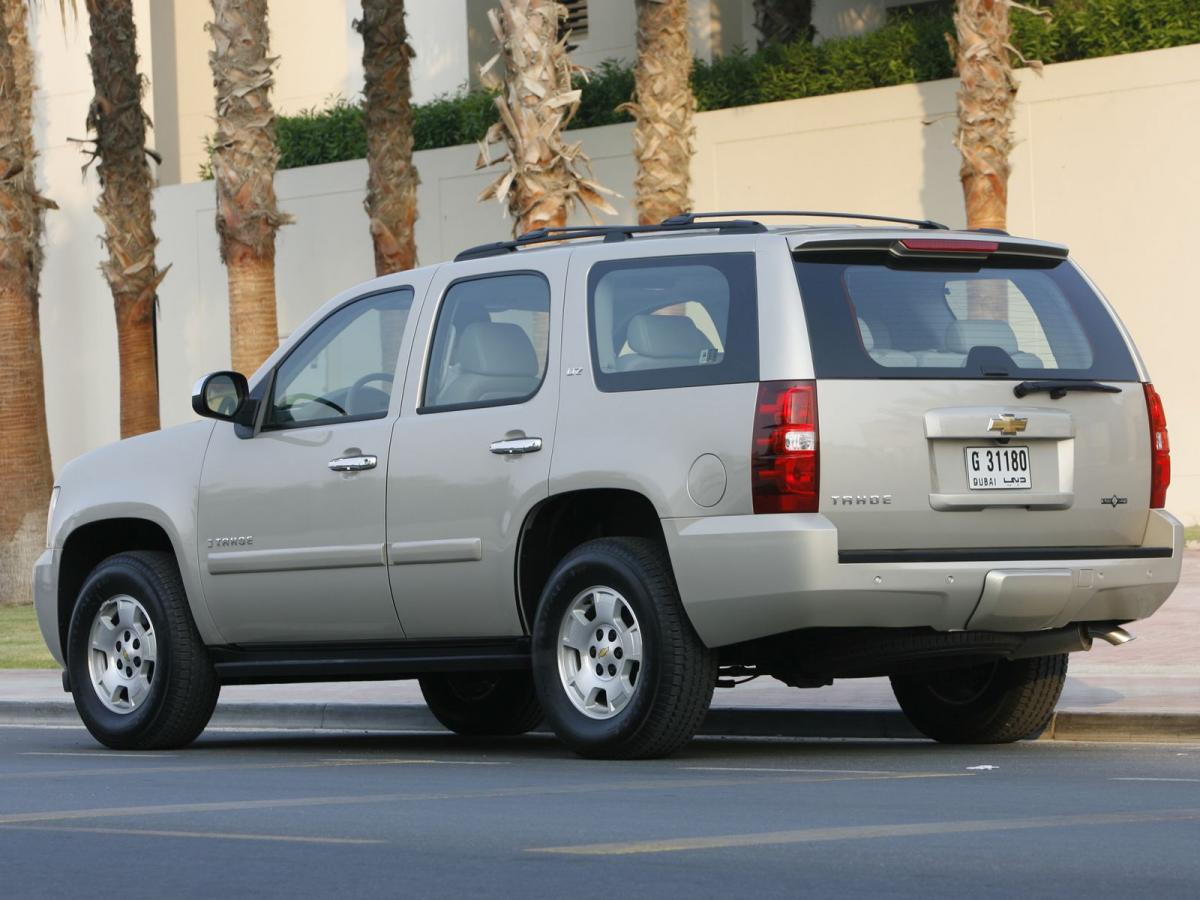 Chevrolet Tahoe (GMT900) 5.3 i V8 (324 Hp) Automatic
